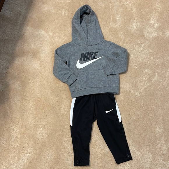 Nike | Matching Sets | Perfect Condition Nike Sweat Set | Poshmark